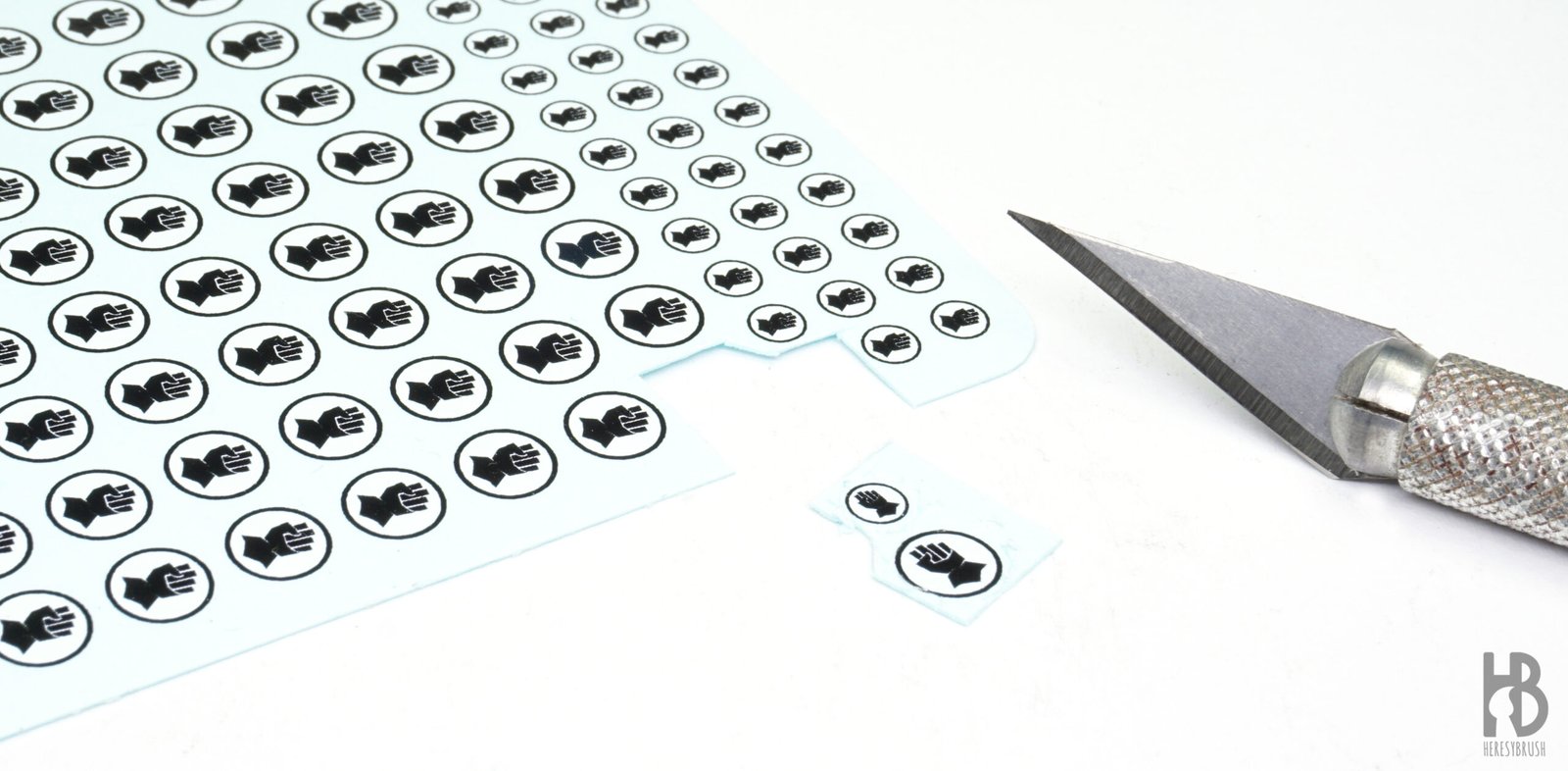 How to apply decals on curved surfaces – HeresyBrush