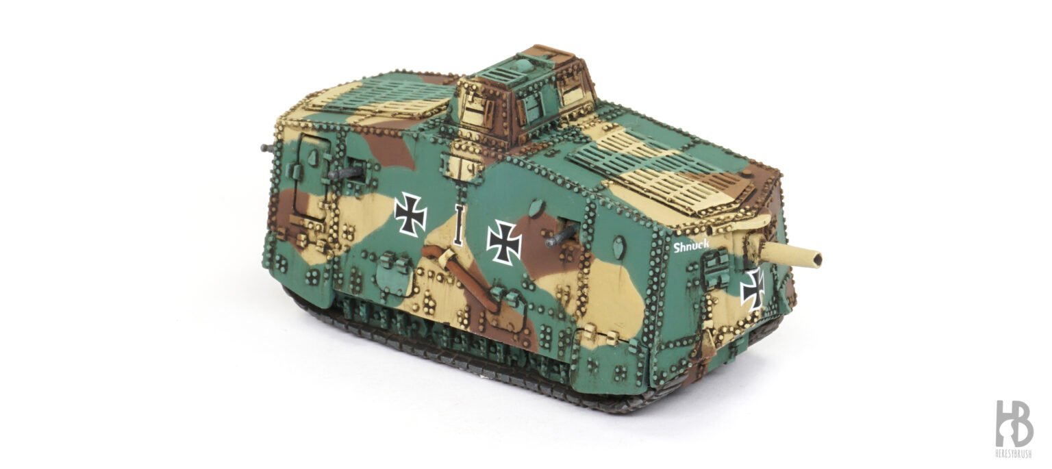 Painting the WWI German AV7 tank: the art of enamel washes – HeresyBrush